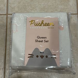 Pusheen | Bedding | Pusheen White Queen Bedding Set | Poshmark